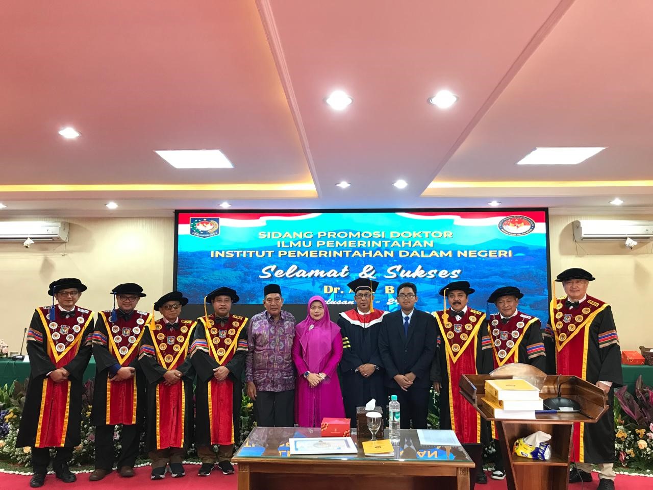 Dr. Asri B, S.Sos., M.Si., Dosen IPDN, Raih Gelar Doktor Ilmu ...